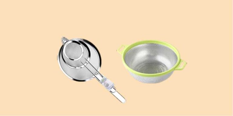 What is The Difference between a colander and a strainer